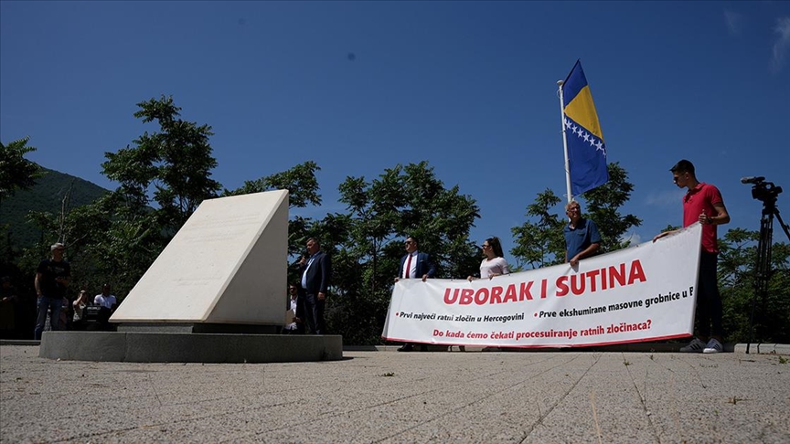 Dan civilnih žrtava Mostara: Sugrađani se okupili na mjestu zločina 31 ...