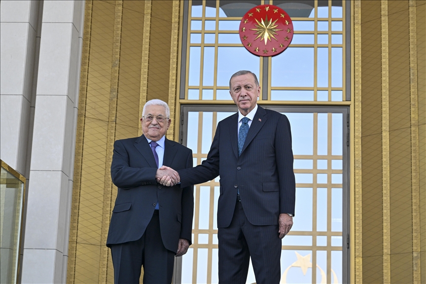 Erdogan u Ankari dočekao Abbasa uz najviše državničke počasti