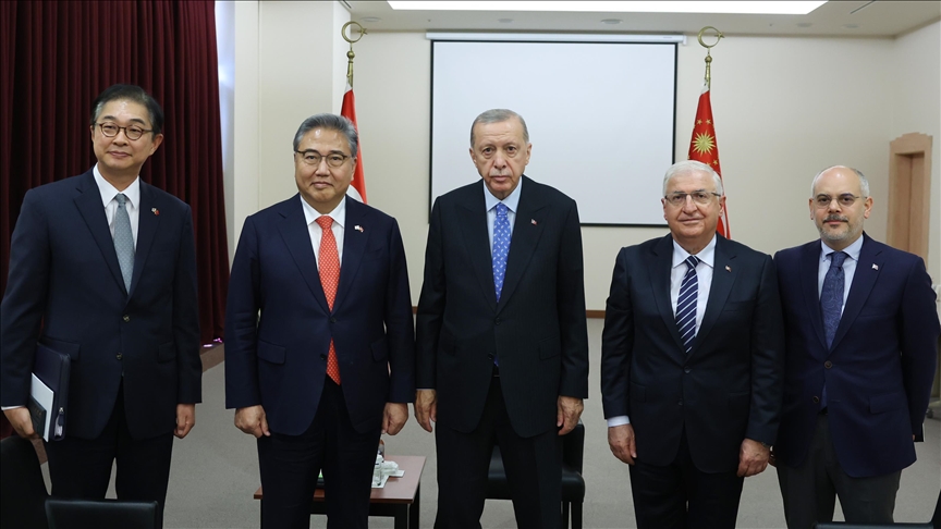 Turkish president receives South Korea's foreign minister in Istanbul