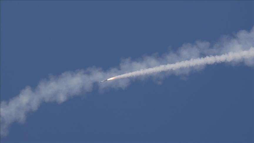 Une roquette lancée depuis Gaza tombe près de la colonie d'Ariel, dans ...
