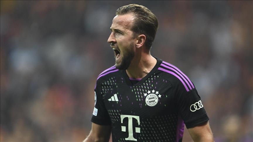 Kane leads Bayern Munich to dominant 'Der Klassiker' victory