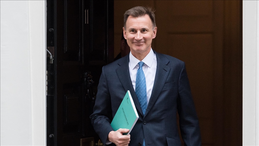 UK Chancellor Hunt unveils fiscal plan, promises pension boost, tax breaks