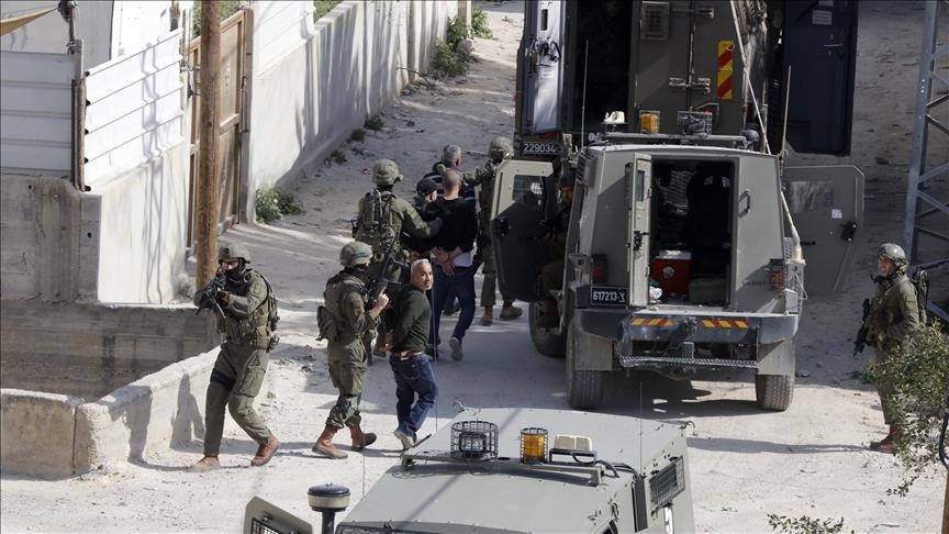 Israeli army detains 25 more Palestinians in West Bank