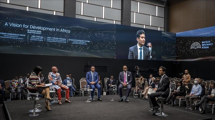 Reformasi PBB dan perdamaian global jadi topik hangat dalam Forum ...