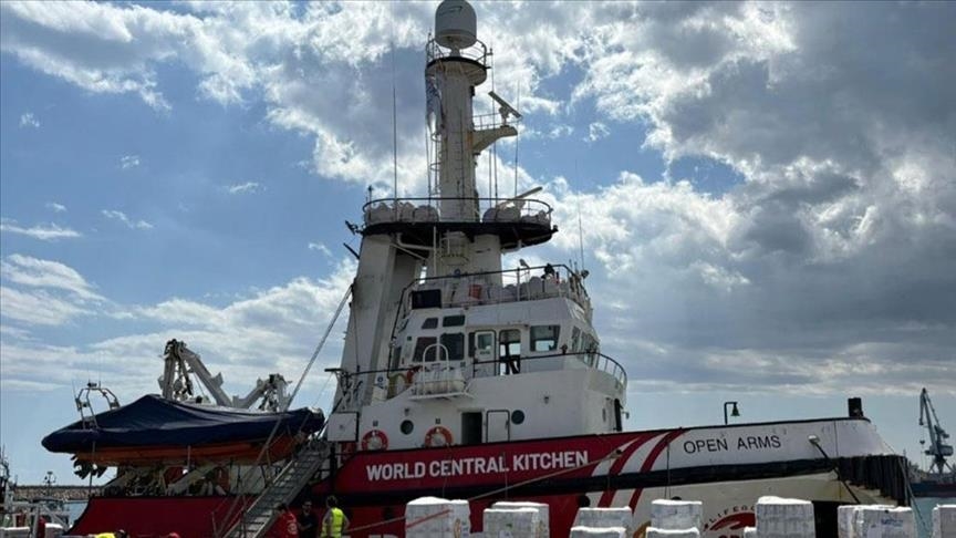 Ship carrying 200 tons of food for Gazans from 2 charity organizations ...
