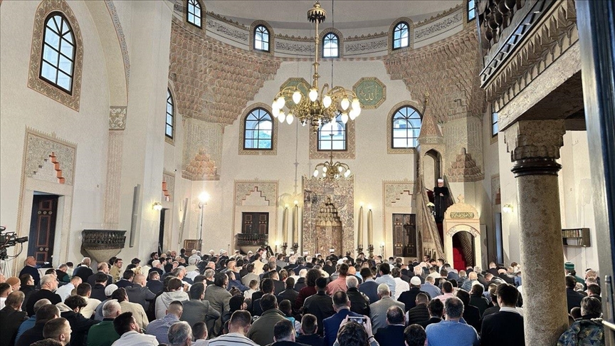 Bajramska hutba reisa Kavazovića: Snaga našeg društva ogleda se u poštivanju svačijeg prava