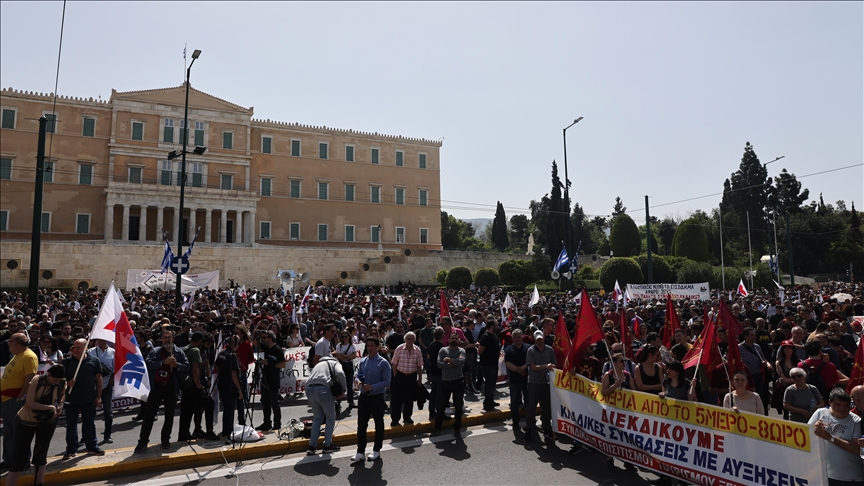 Greeks strike in protest of living cost crisis