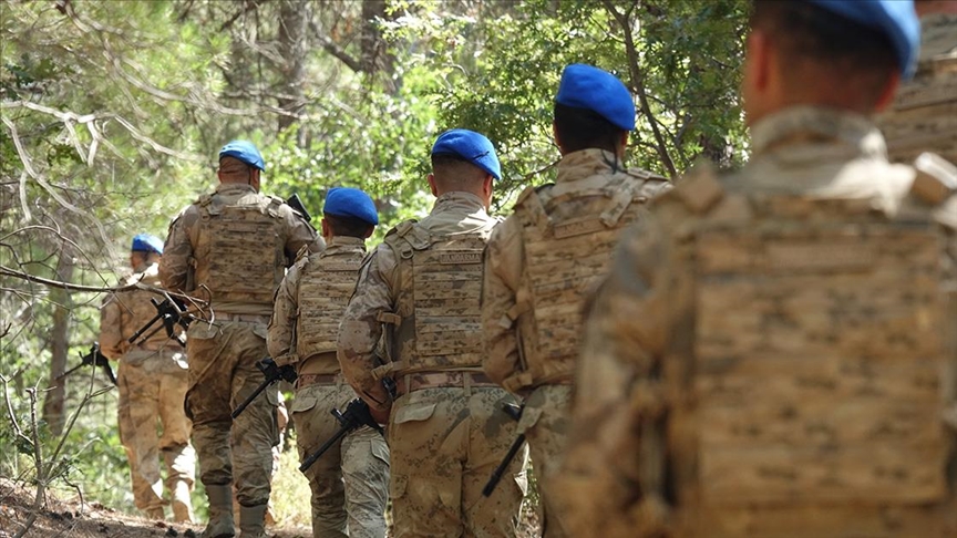 Jandarma komandolar ve atlı tim, orman yangınlara karşı Kazdağları'nda ...