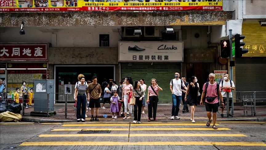 China's retail trade rises below expectations