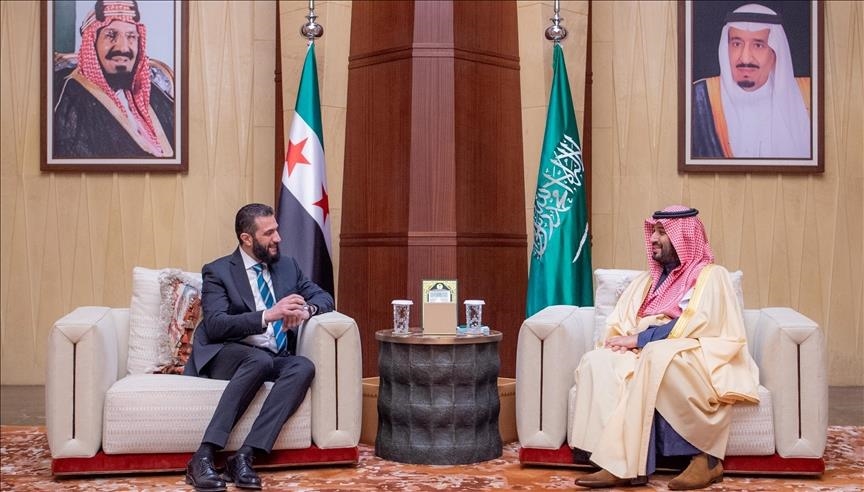 Riyad : Le président syrien de transition Al-Charaa rencontre le prince ...