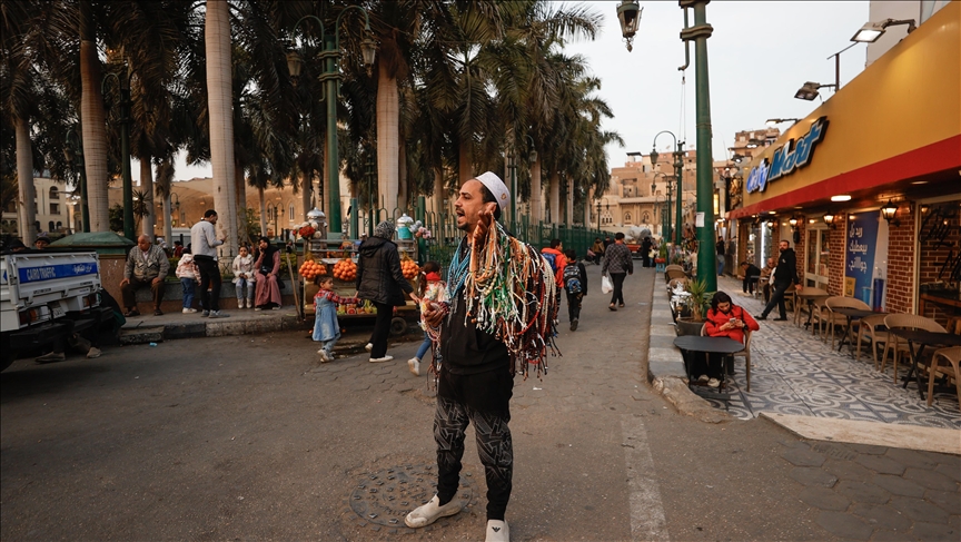 Ritmi i jetës së përditshme në kryeqytetin egjiptian Kajro