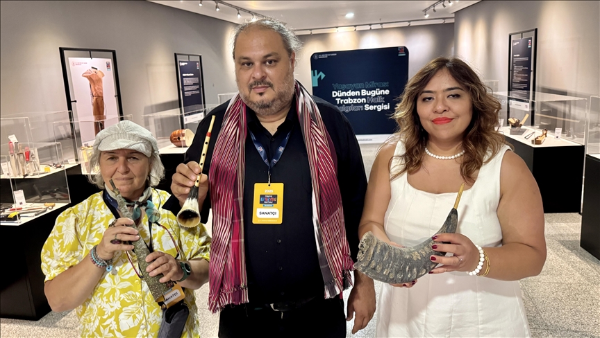 Trabzon'da geleneksel çalgılar "nefir" ve "çimon" tanıtıldı