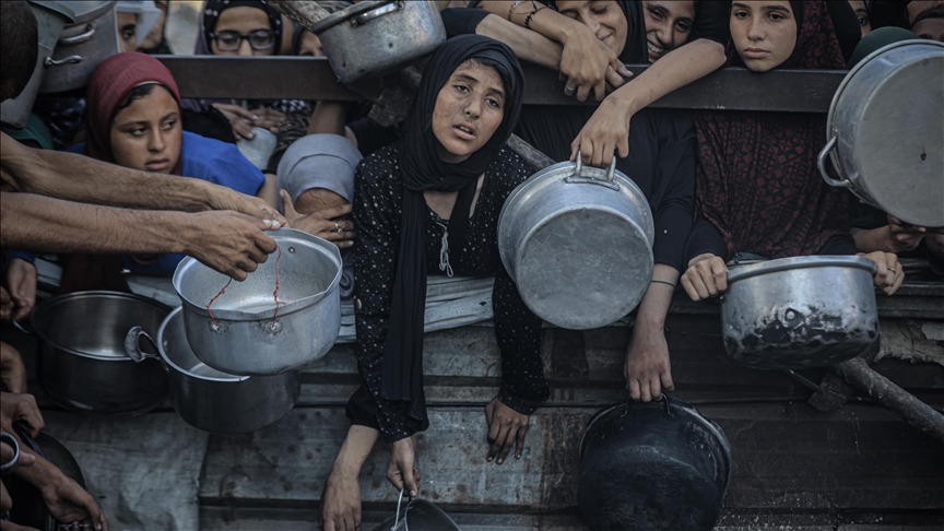 UNRWA: Izraeli po i lë civilët në Gaza të uritur, përfshirë 1 milion fëmijë