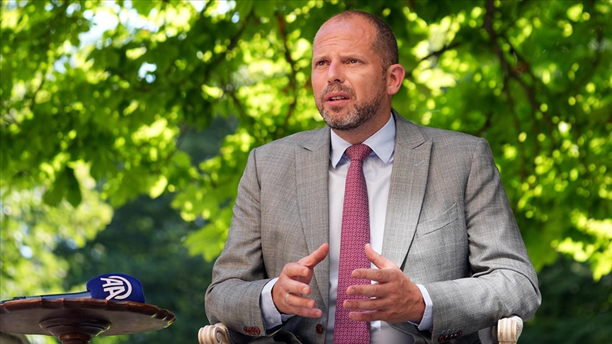 „Турција е мудар и силен сојузник на НАТО со голем потенцијал во одбраната“ истакна министерот