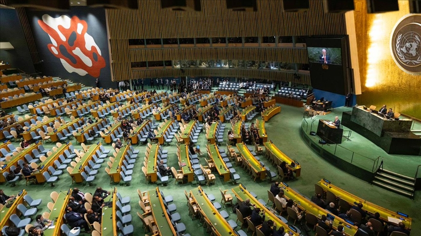Les violations des droits de l’homme en France examinées au Bureau de l ...