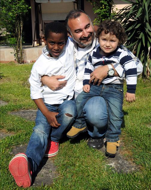 Somalili Metehan Türk ailesiyle yaşama tutundu - Anadolu Ajansı