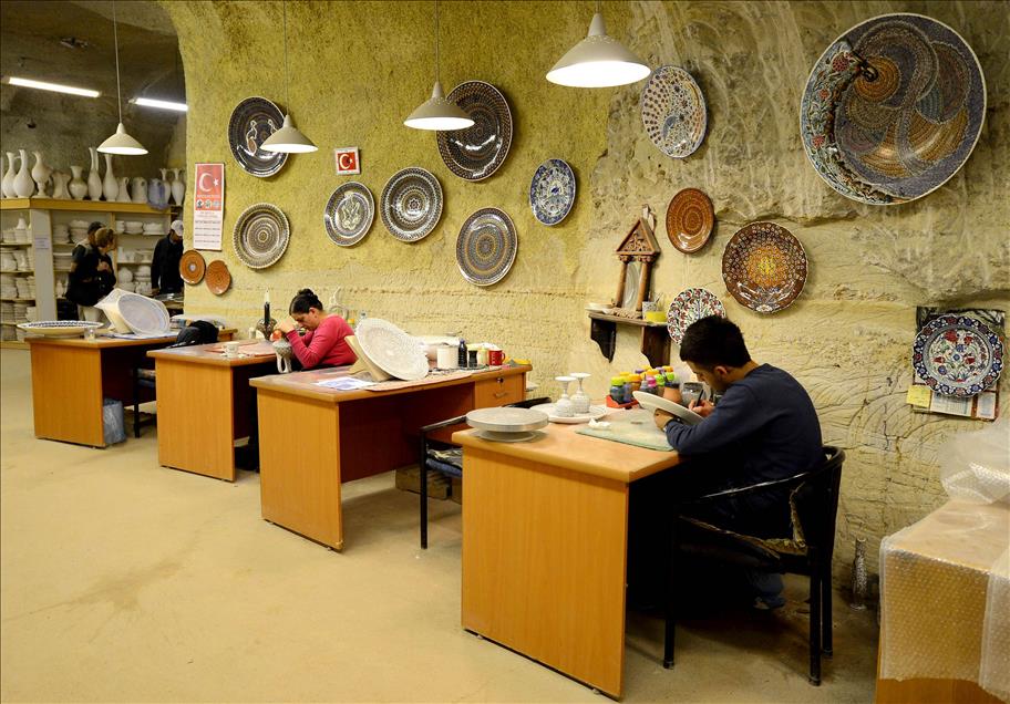 Çömlek tezgahları turistler için dönüyor - Anadolu Ajansı
