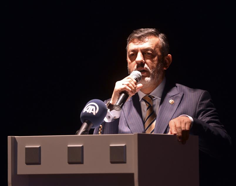 Cesur kız ödülünü aldı - Anadolu Ajansı