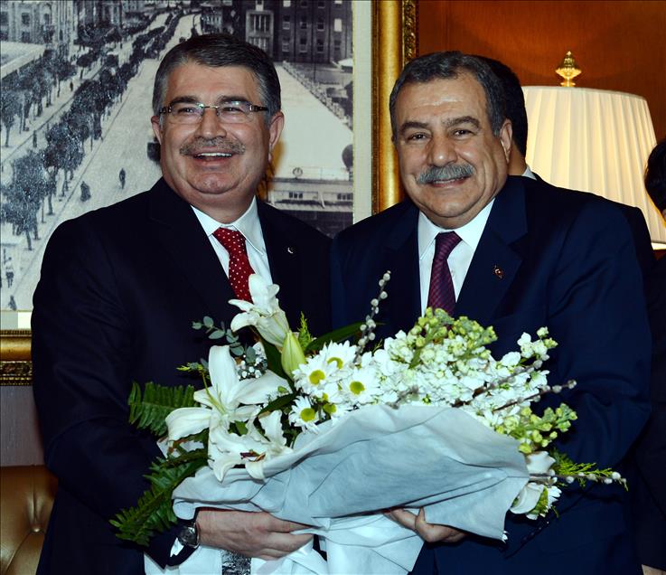 İçişleri'nde devir teslim - Anadolu Ajansı