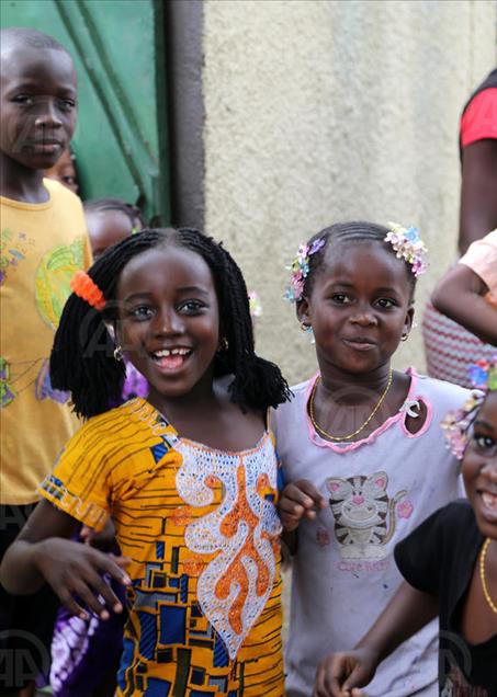 Ivory Coast: Children's happiness despite poverty and unused natural ...