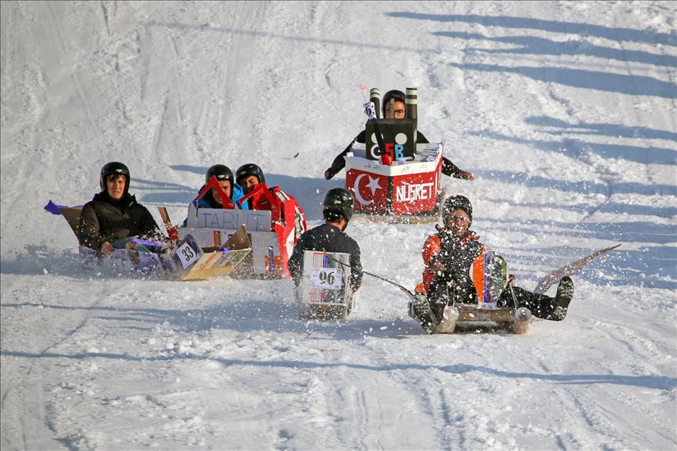 Cardboard sled race in Turkey's eastern province of Erzurum - Anadolu ...