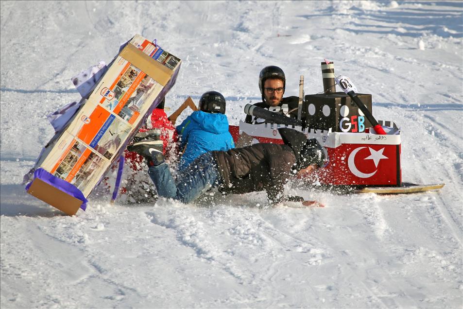 Cardboard sled race in Turkey's eastern province of Erzurum - Anadolu ...