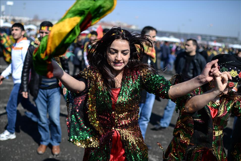 Newroz celebrations in Istanbul - Anadolu Ajansı