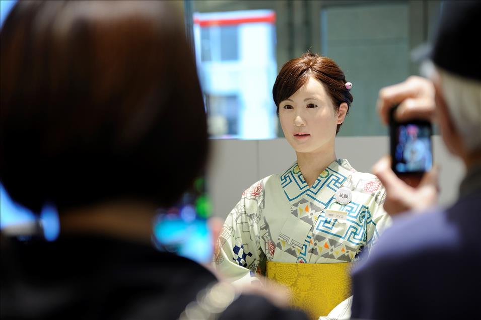 İnsansı robot Aiko Chihira işe başladı - Anadolu Ajansı