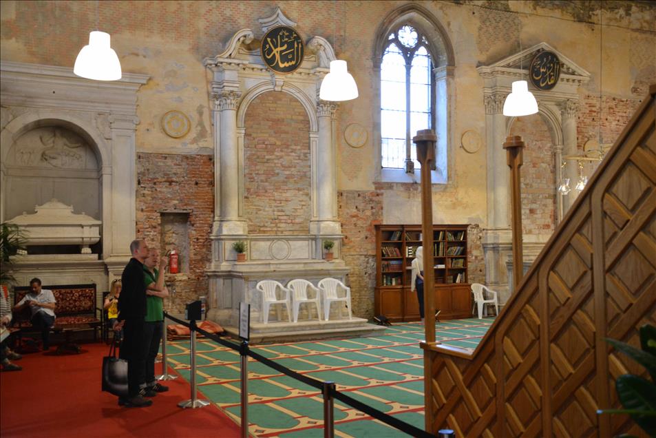 Venice’s Biennale fair features ‘mosque’ inside church - Anadolu Ajansı