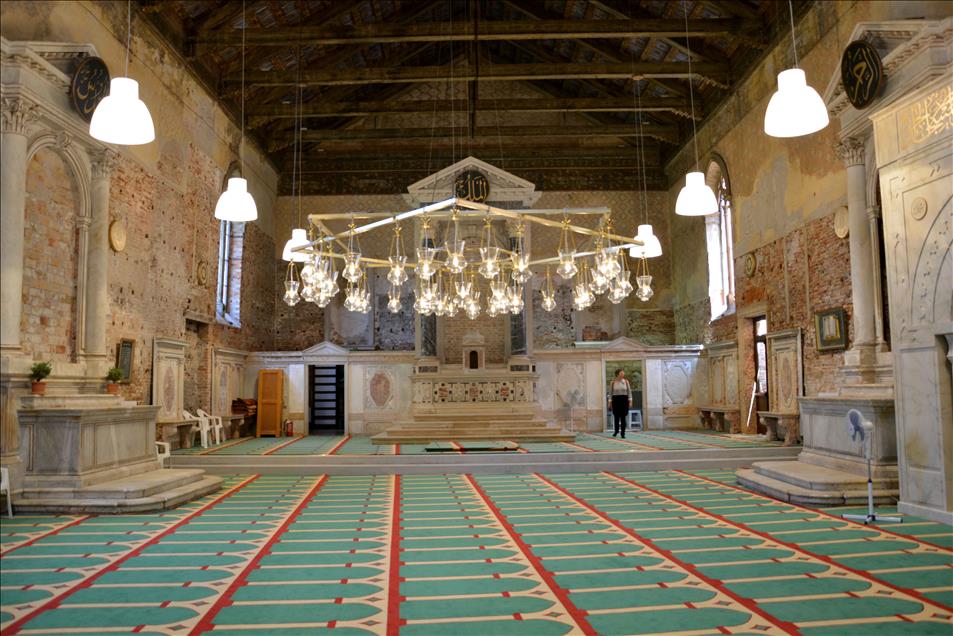 Venice’s Biennale fair features ‘mosque’ inside church - Anadolu Ajansı