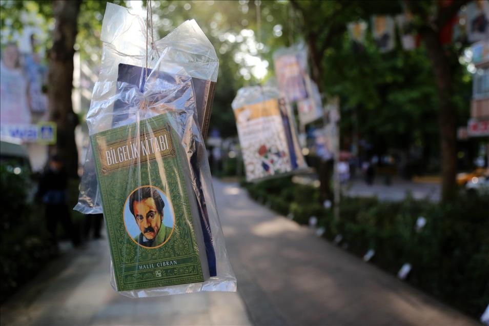 Kocaeli'de ağaçlar "kitap açtı" - Anadolu Ajansı