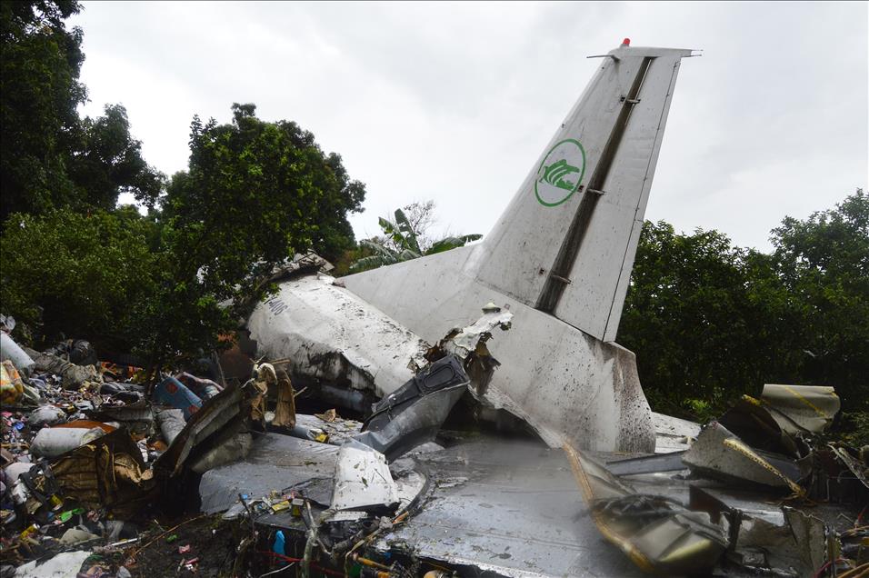 Cargo plane with 20 aboard crashes in South Sudan - Anadolu Ajansı