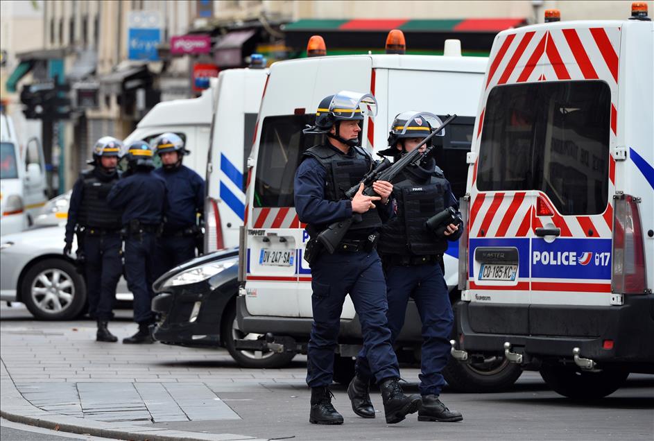 Seven held, two dead in Saint Denis police operations - Anadolu Ajansı