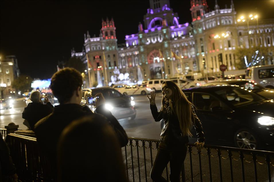 Madrid sokakları ışıl ışıl - Anadolu Ajansı