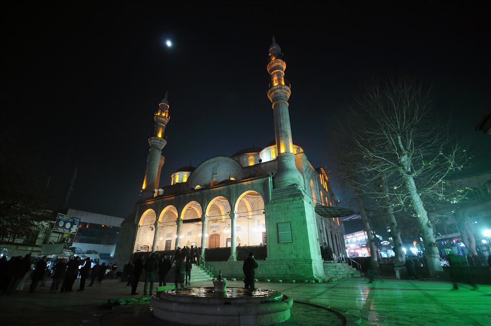 Mevlit Kandili idrak edildi - Anadolu Ajansı