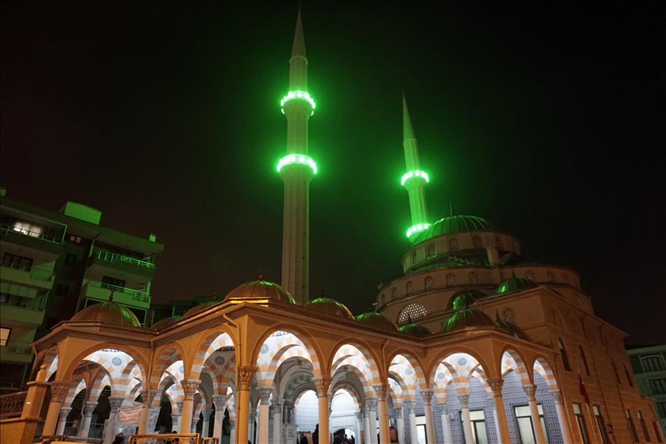 Mevlit Kandili idrak edildi - Anadolu Ajansı