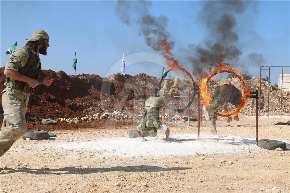 Graduation ceremony in Syria's Hama - Anadolu Ajansı