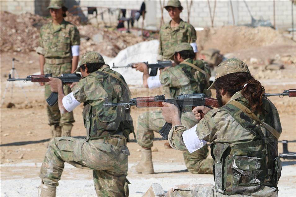 Graduation ceremony in Syria's Hama - Anadolu Ajansı