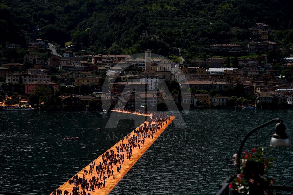 'The Floating Piers' art installation in Italy - Anadolu Ajansı