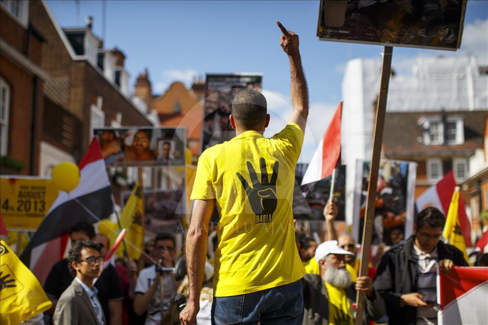Rabia katliamı Londra'da protesto edildi - Anadolu Ajansı