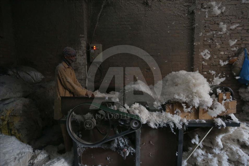 Wool workers in Pakistan - Anadolu Ajansı