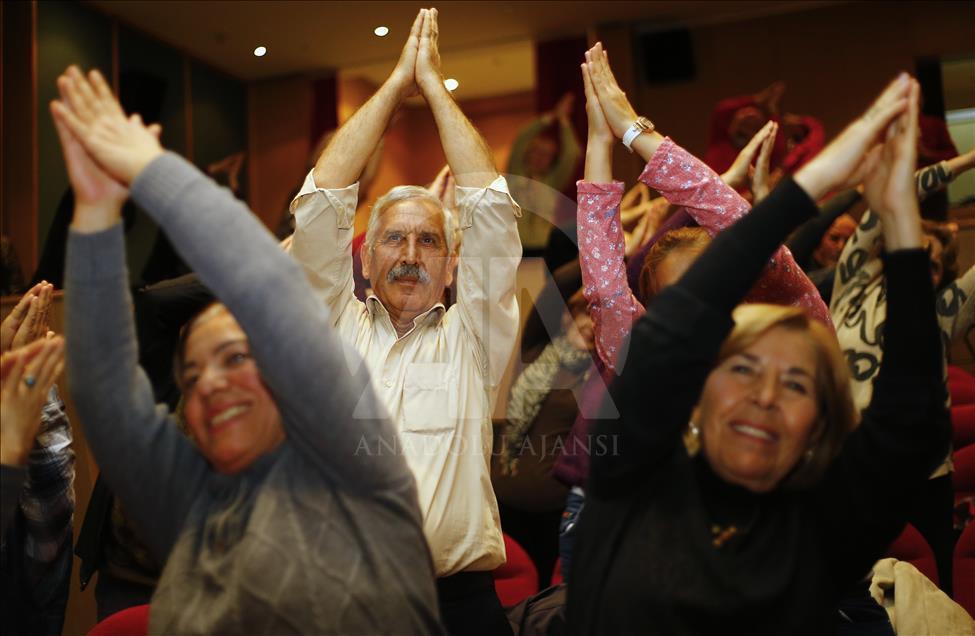 Turkey's university for elderly people in Antalya - Anadolu Ajansı