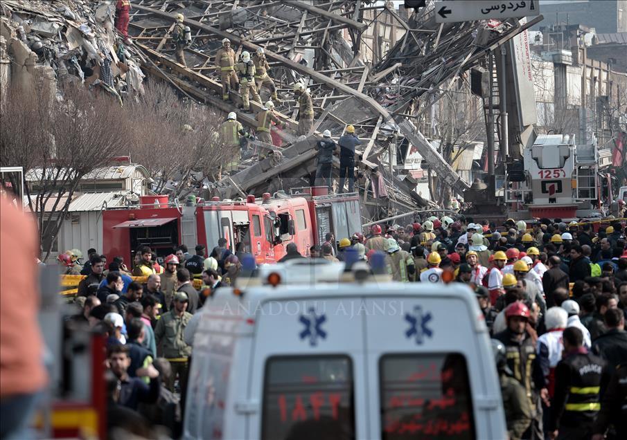 Fire destroys high-rise building in Tehran - Anadolu Ajansı