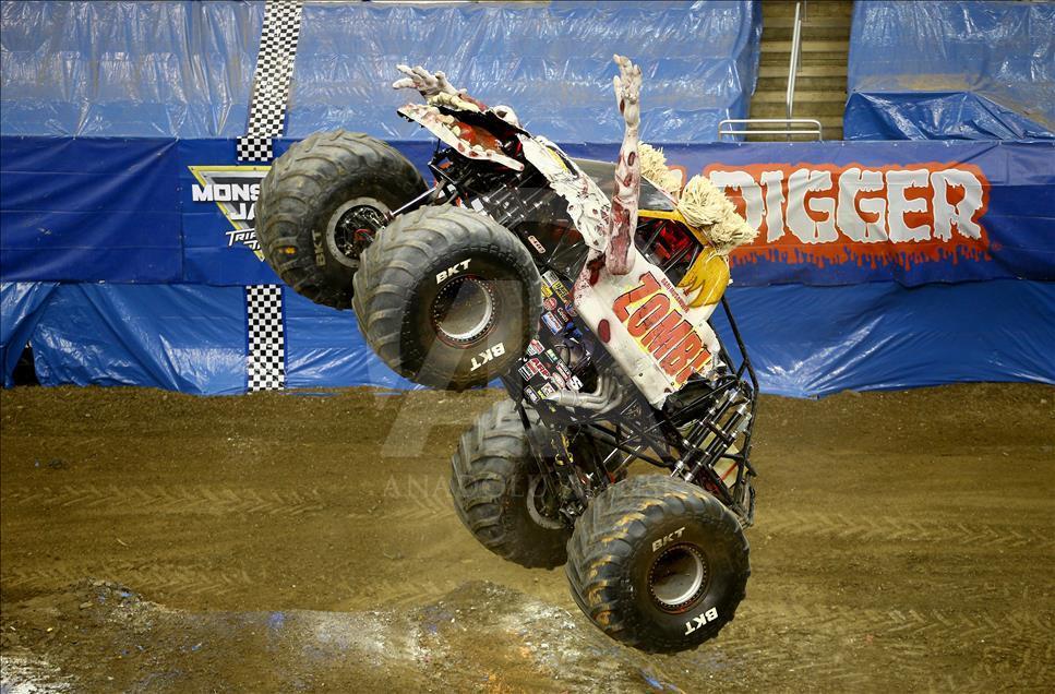 Monster Jam Show in USA - Anadolu Ajansı