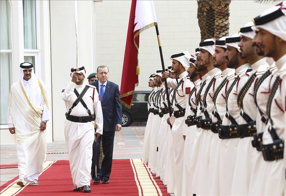 Erdogan welcomed with official ceremony in Qatar - Anadolu Ajansı