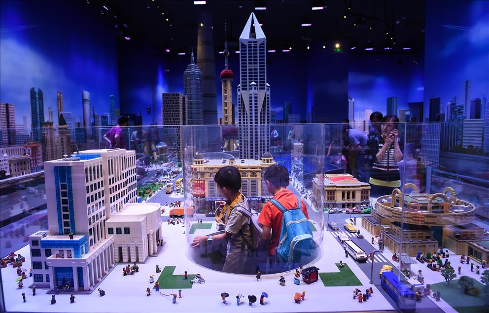 Models of thousands of legos exhibited in Shanghai - Anadolu Ajansı