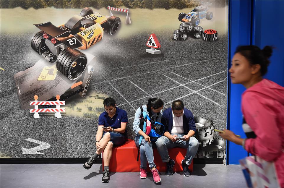 Models of thousands of legos exhibited in Shanghai - Anadolu Ajansı