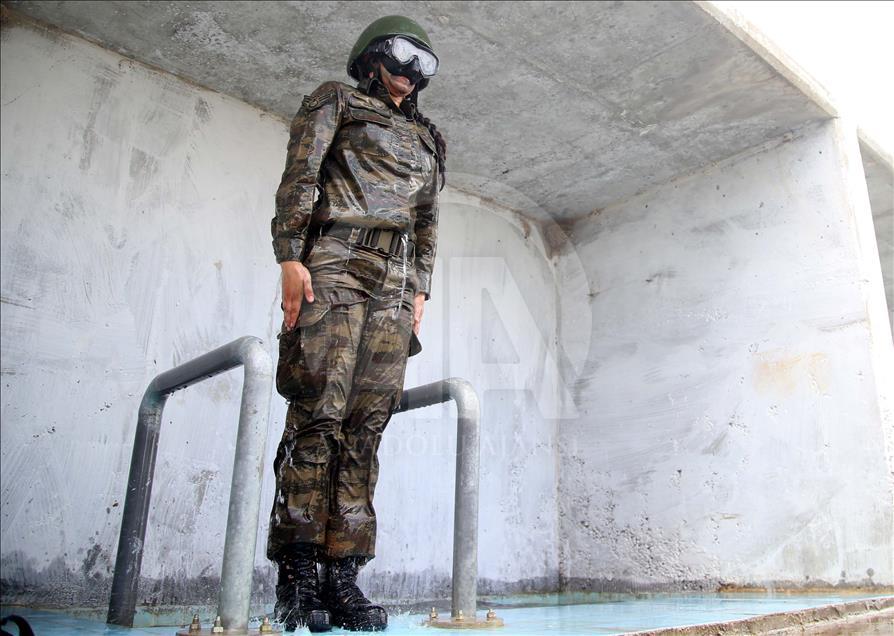 Turkey's first woman non-commissioned officer in commando training ...