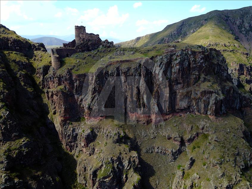 The ancient Devil’s Castle in Turkey's Ardahan - Anadolu Ajansı