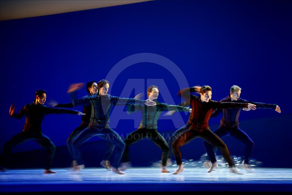 Dress rehearsal of "La Belle" in Moscow - Anadolu Ajansı